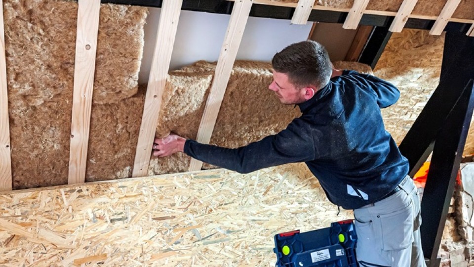 Amsterdamse rijksmonumenten isoleren met natuurlijke materialen